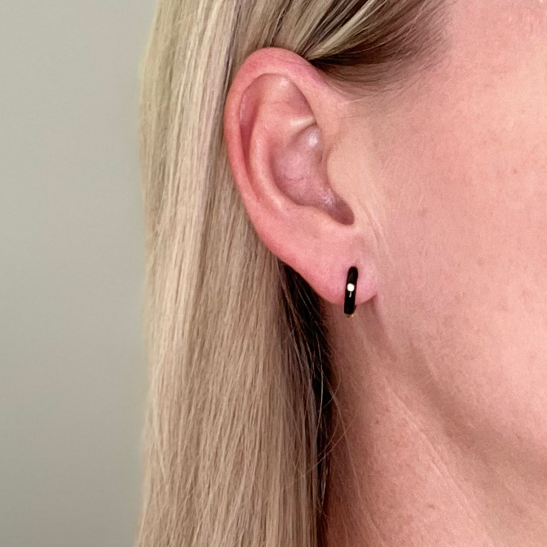 Sterling Silver Enamel Huggies - Teal – KELLY TRUEMAN